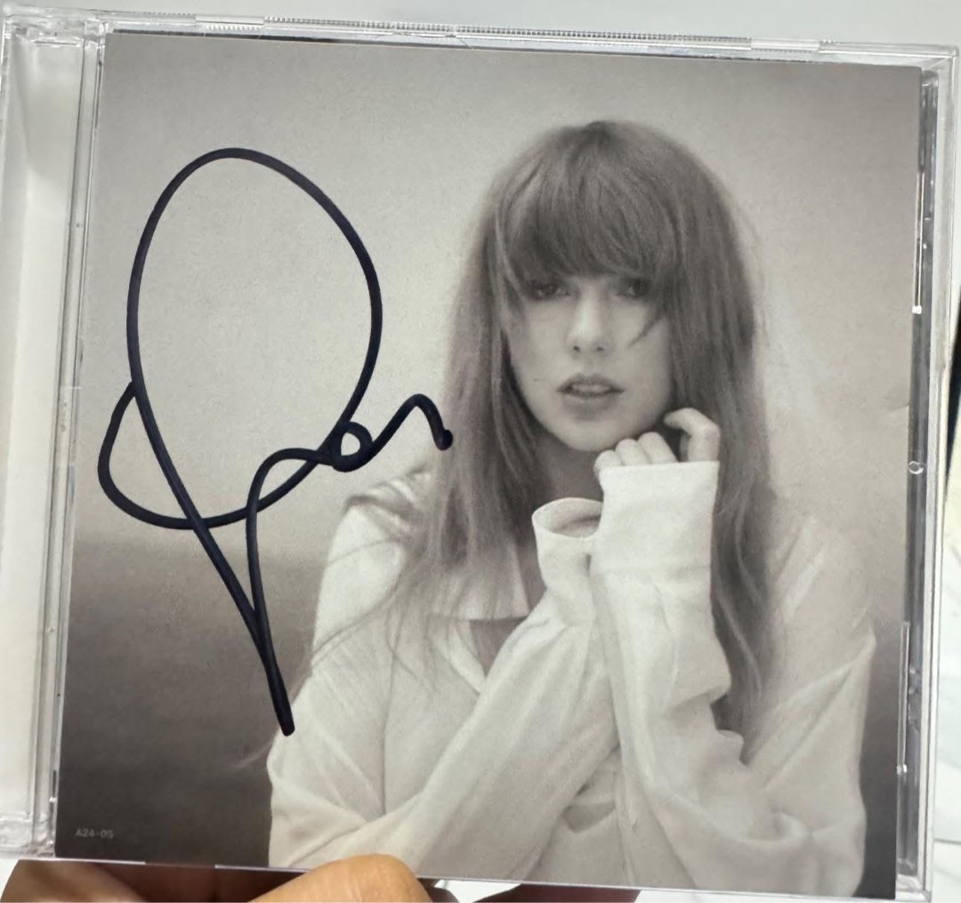 Signed CD TTPD - Taylor Swift The Tortured Poets Department, Hobbies ...