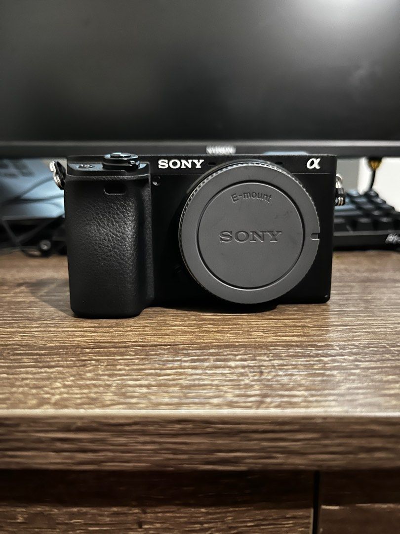 Sony A6400 + 16-50 mm kit lens (like new), Photography, Cameras on ...