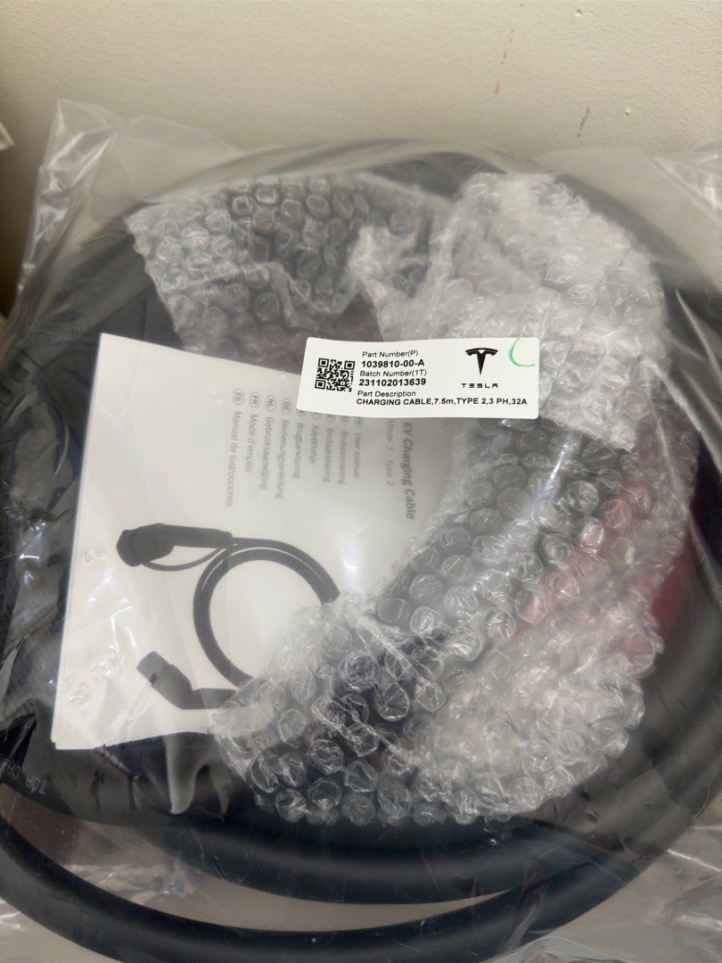 Tesla Original Type 2 Charging Cable - 7.5m 32A, Computers & Tech ...