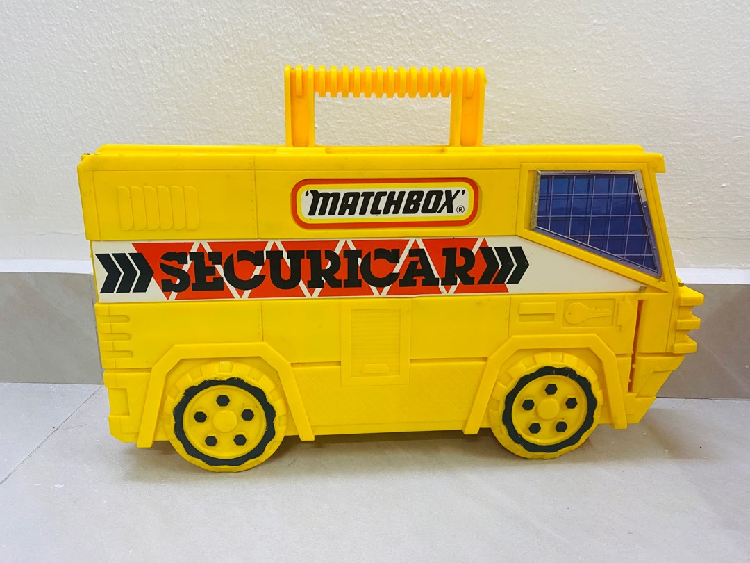 Vintage Galoob micro machines Car Combo Set wt Matchbox Car Storage ...