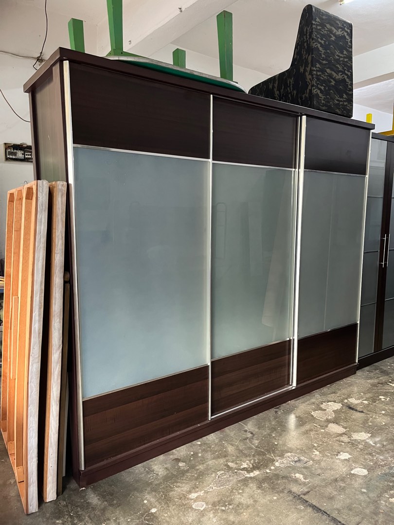 Almari sliding besar, Furniture & Home Living, Furniture, Other Home ...