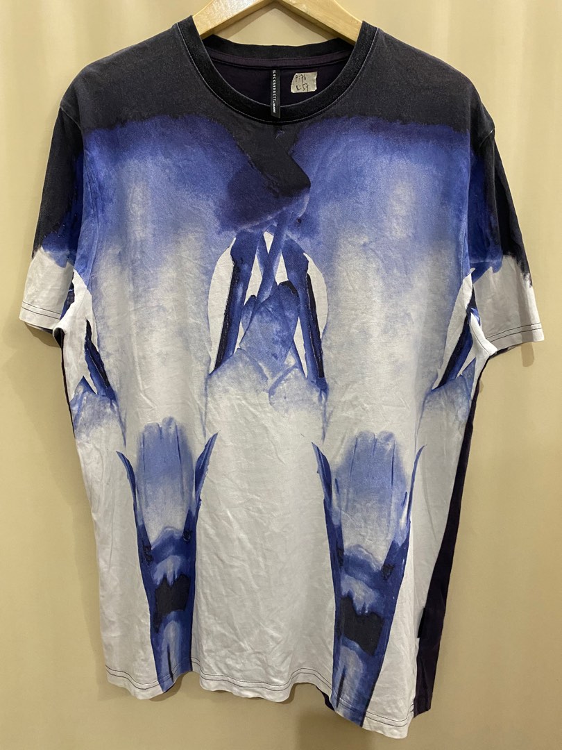 baca deskripsi! kaos abstract blackbarrett by neil barrett, Fesyen Pria ...