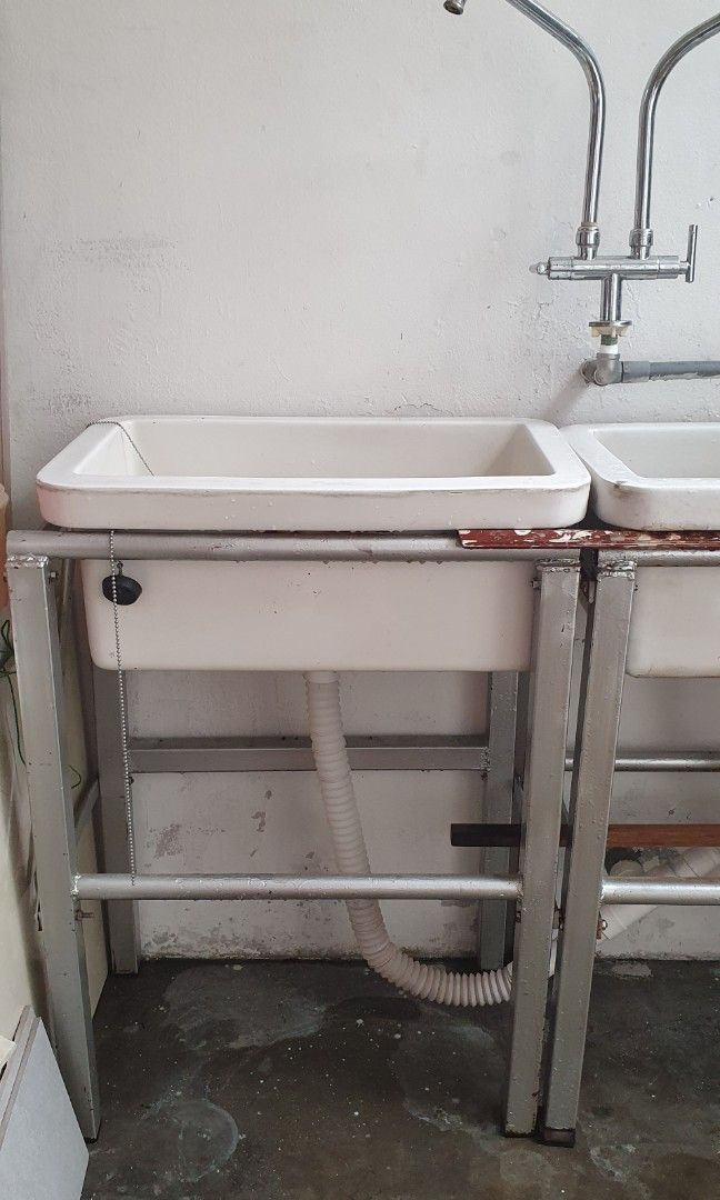 Ceramic Utility Lab Sink Basin White Diamond with stand, Furniture ...