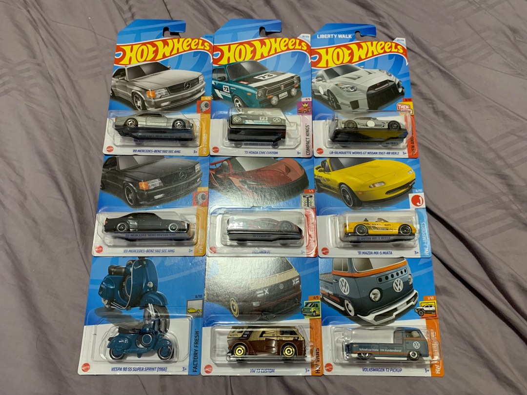 Hot Wheels ‘89 Mercedes-Benz 560 SEC AMG Vespa 90 SS Super Sprint (1966 ...
