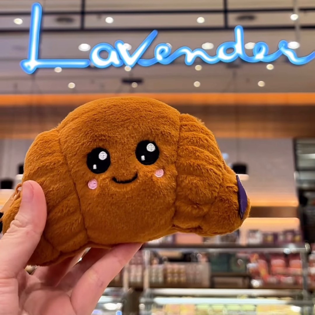 Lavender Bakery Puffy Croissant Bag, Hobbies & Toys, Collectibles & Memorabilia, Fan Merchandise ...