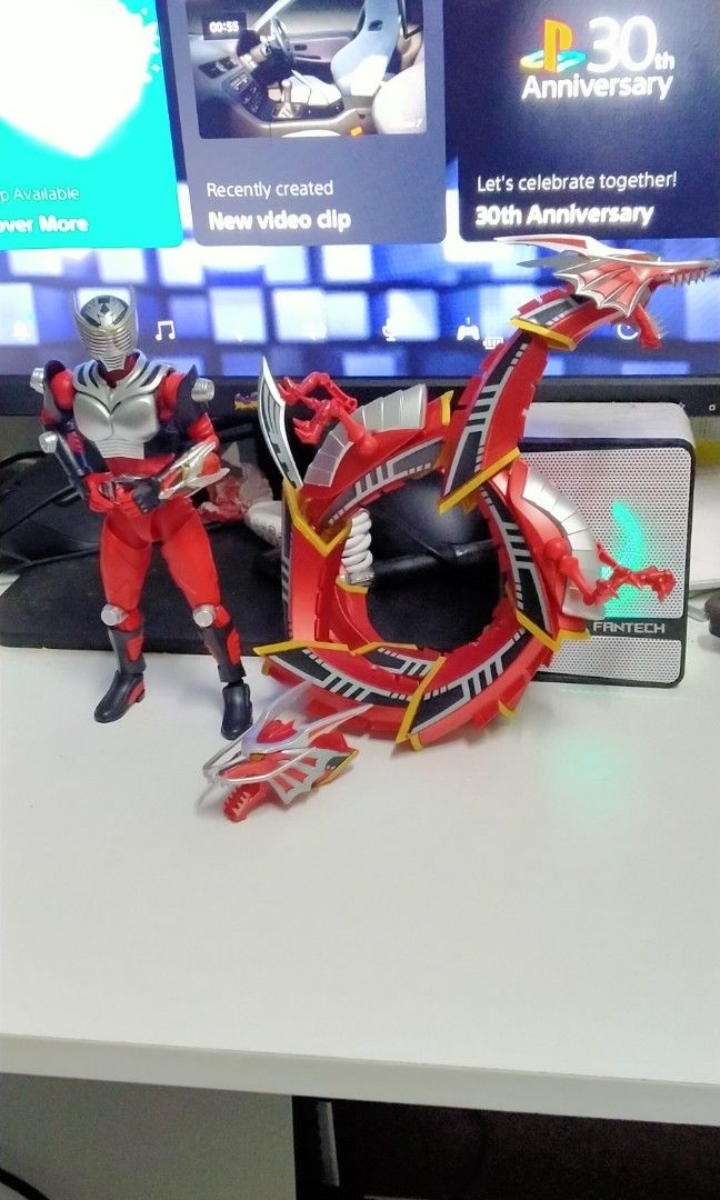 Masked rider ryuki with dragon, Hobbies & Toys, Toys & Games on Carousell