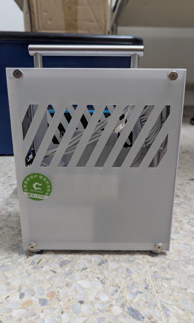 Metalfish T40 with Riser 4.0 & SFX PSU Lian Li 850w, Computers & Tech ...