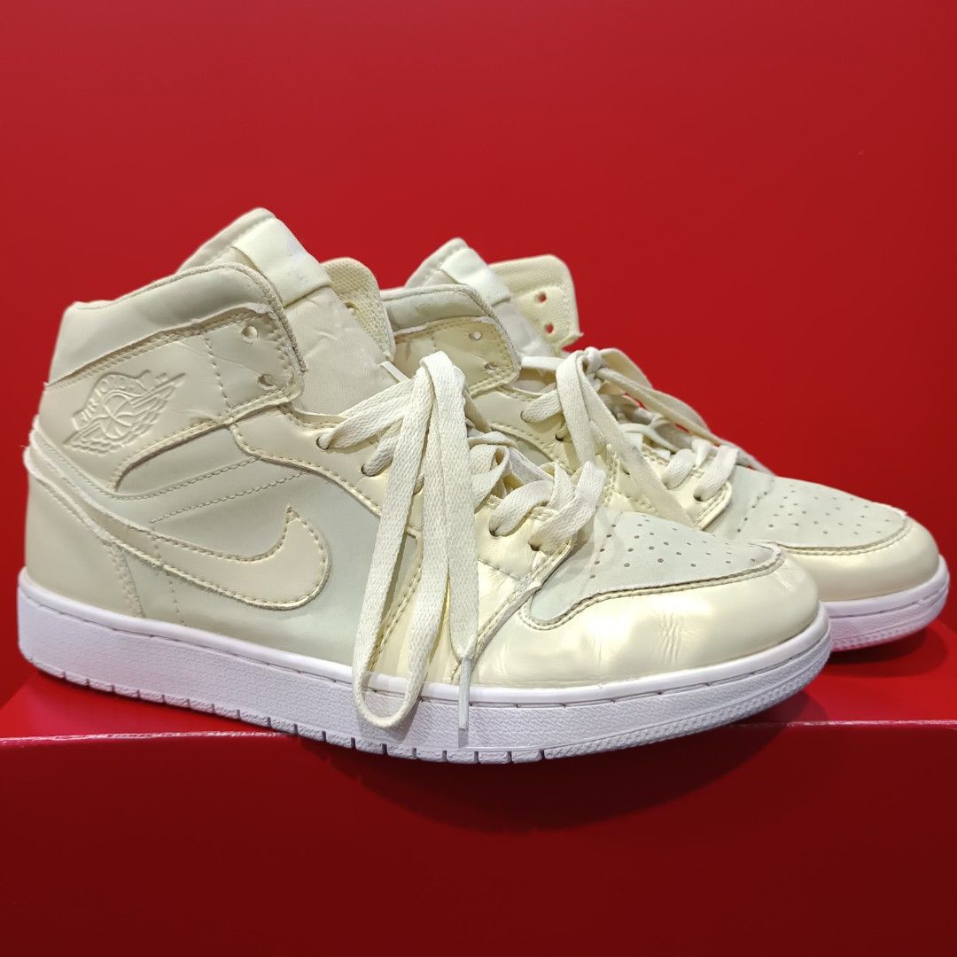 NIKE Kasut Bundle Air Jordan 1 Mid 'Goose Feather Yellow' UK7.5, Men's ...