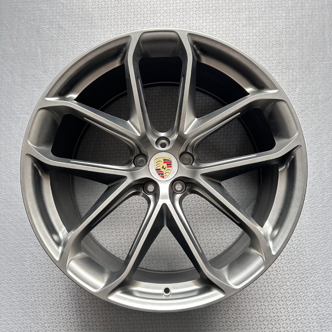 Porsche Macan GTS 21 inch wheels/rims, Car Accessories, Tyres & Rims on ...