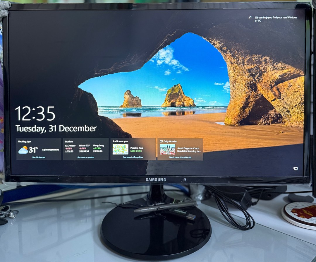 Samsung S24F350FHE 24 inch Full HD Monitor, Computers & Tech, Parts ...