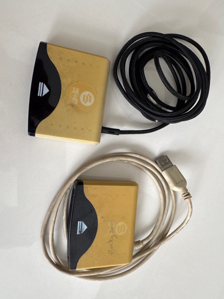 Secure metric smart card reader, Computers & Tech, Parts & Accessories ...