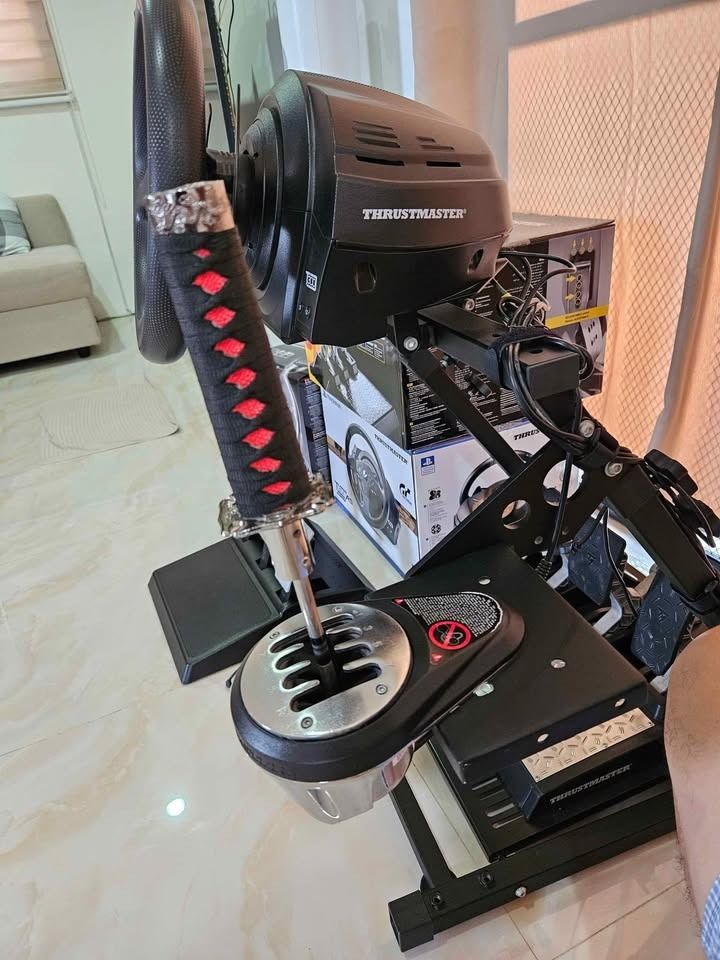 T300RS GT Edition Racing Wheel + TM TH8A Shifter + TM T-LCM Pedals +Shift Zone Stand, Video ...