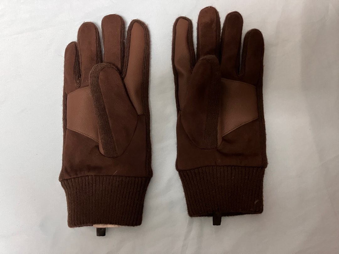 Uniqlo Heat Tech Lined Winter Gloves, Men's Fashion, Activewear on ...