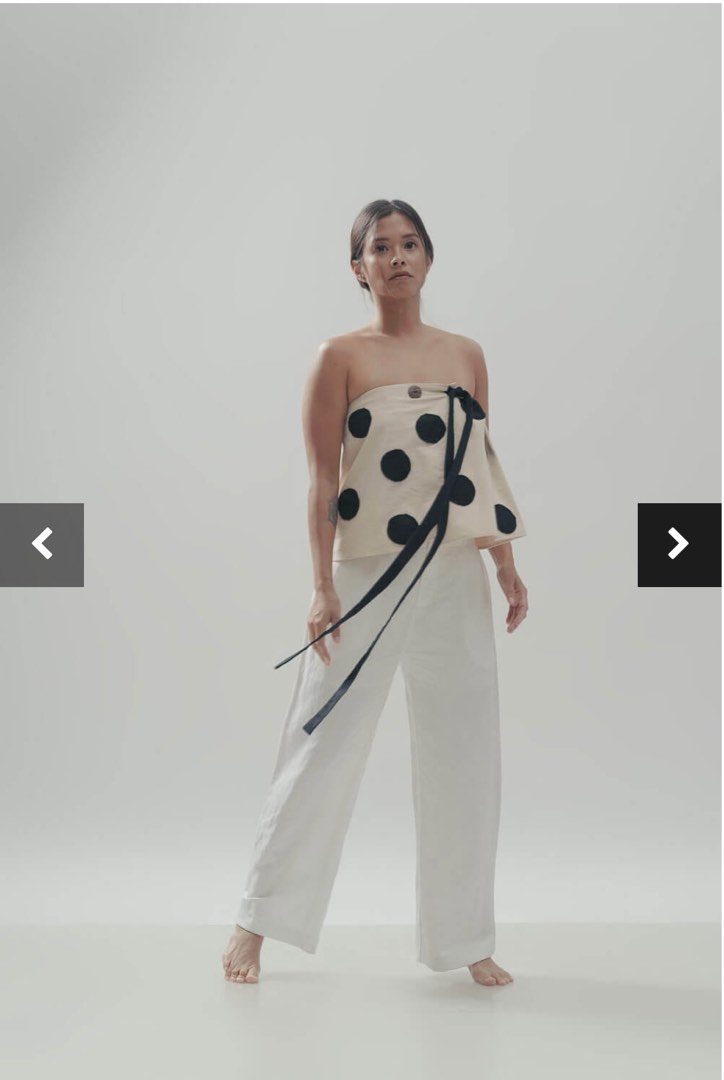 Wear Anika Concha Tube, Women's Fashion, Tops, Blouses on Carousell