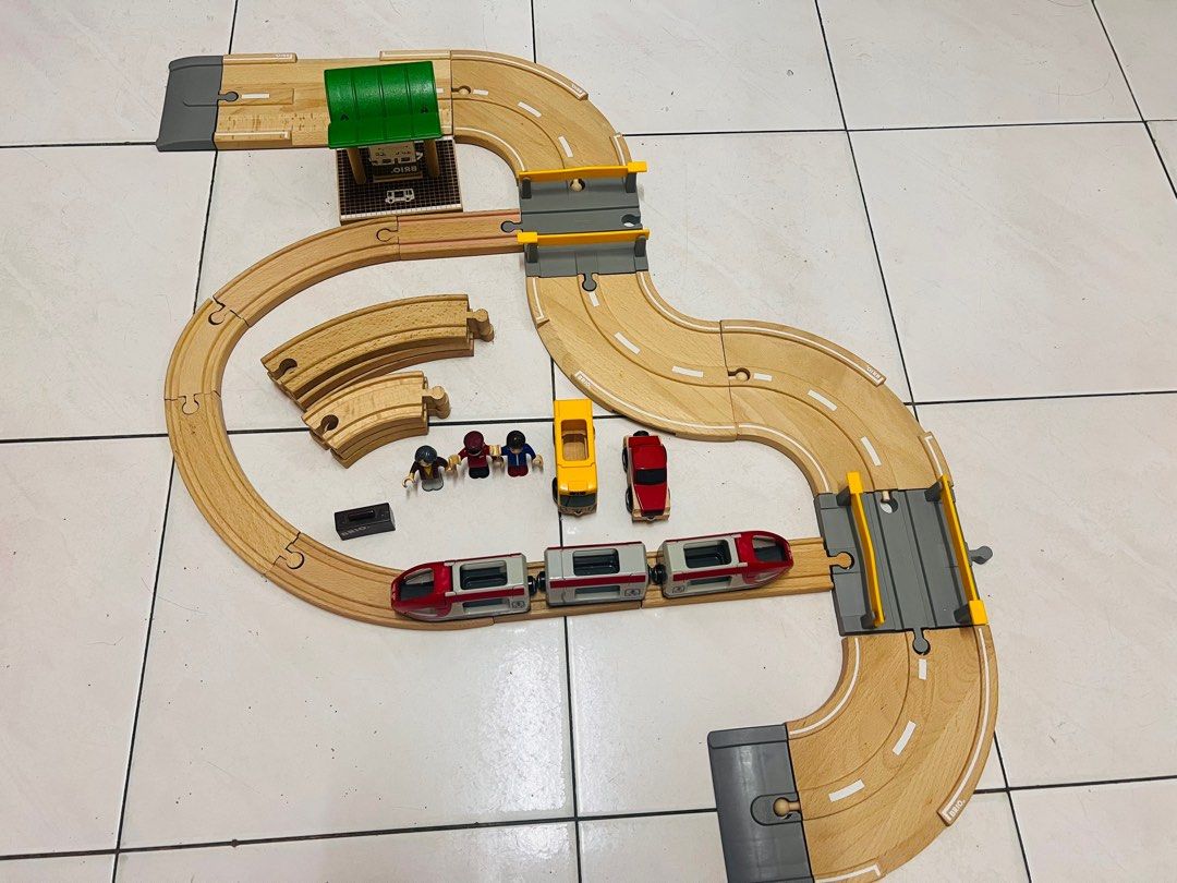 Brio 33209 Rail & Road Travel Set Train Track, Hobbies & Toys, Toys ...