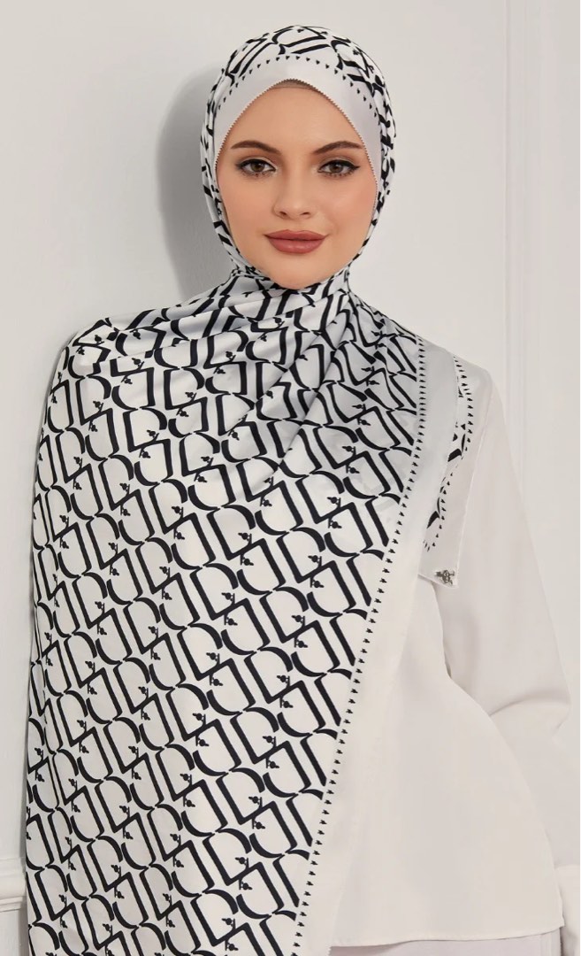 Dmonogram duck shawl croissant, Women's Fashion, Watches & Accessories ...