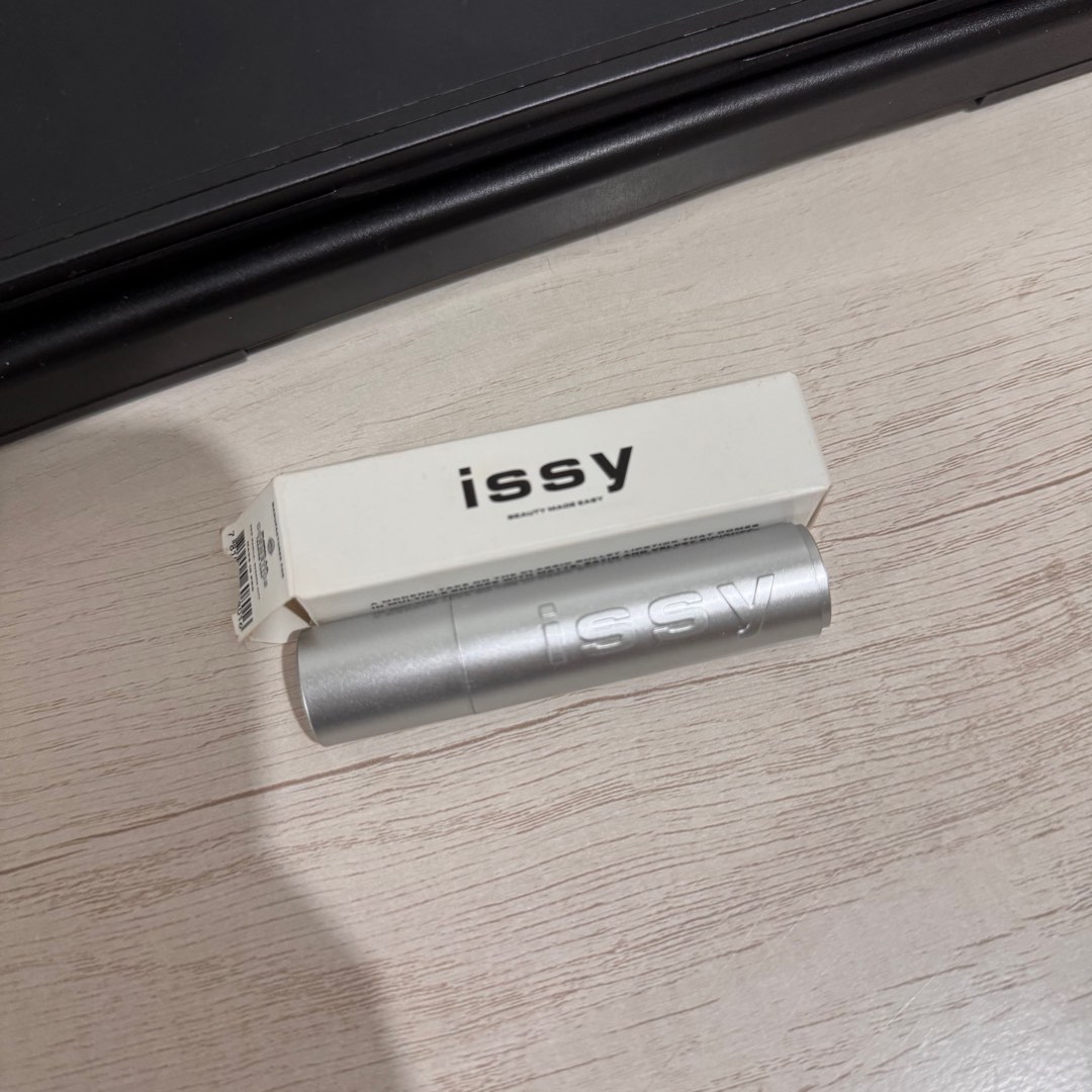 Issy Lip Bullet True Matte - Possessed, Beauty & Personal Care, Face ...