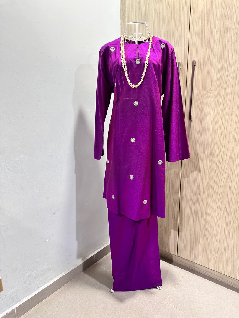 Kurung by POYA, Women's Fashion, Muslimah Fashion, Baju Kurung & sets on Carousell