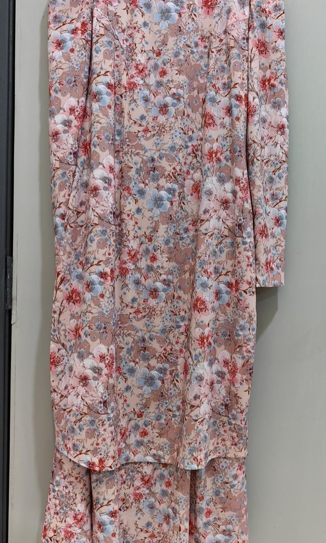 Nadzri Morshidi kurung modern, Women's Fashion, Muslimah Fashion, Baju ...