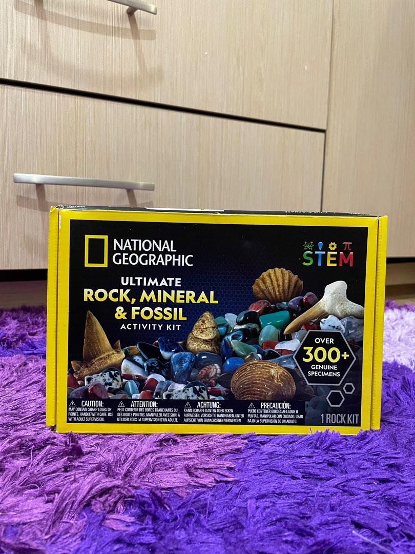 National Geographic Ultimate Rock, Mineral and Fossil Activity Kit ...