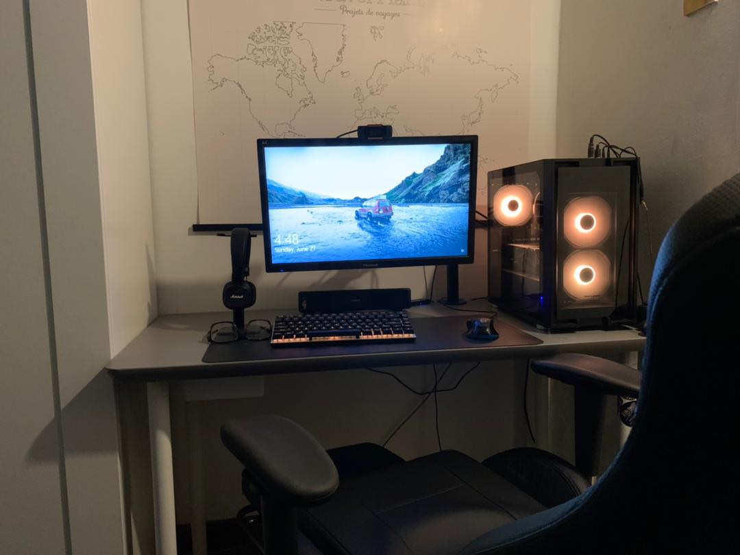 Pc Setup (all in), Computers & Tech, Desktops on Carousell