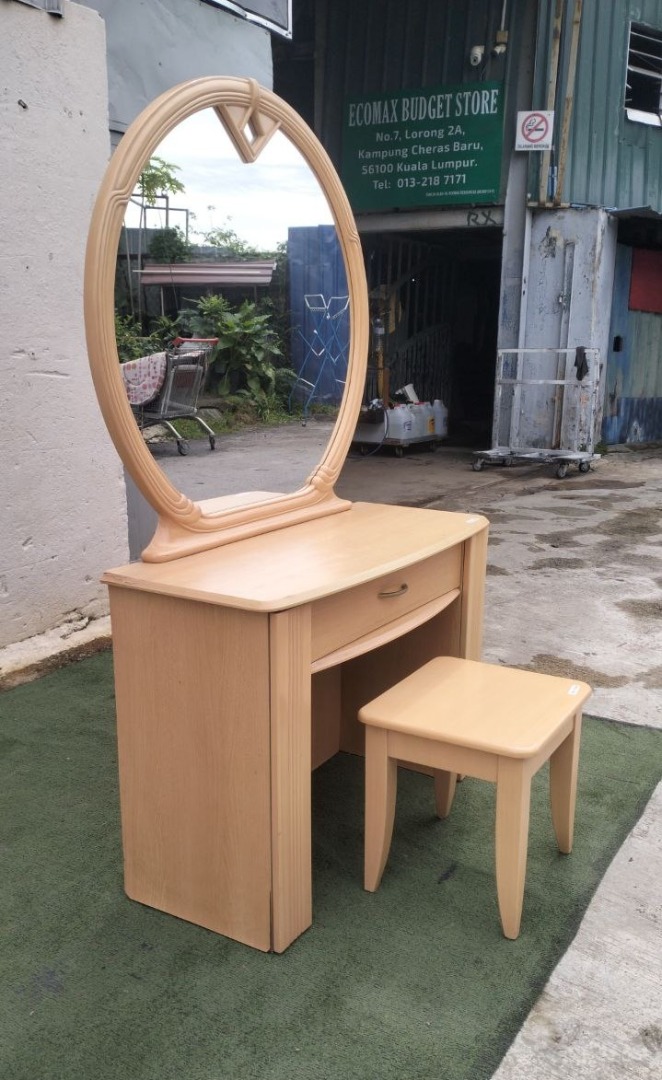 PK106 Meja Solek Cermin Bulat Round Mirror Dressing Table with Stool Oak, Furniture & Home ...