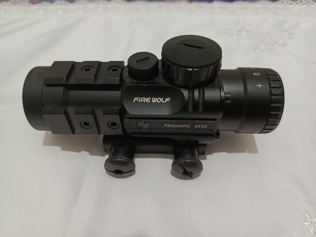 Tactical compact scope, Sports Equipment, Hiking & Camping on Carousell
