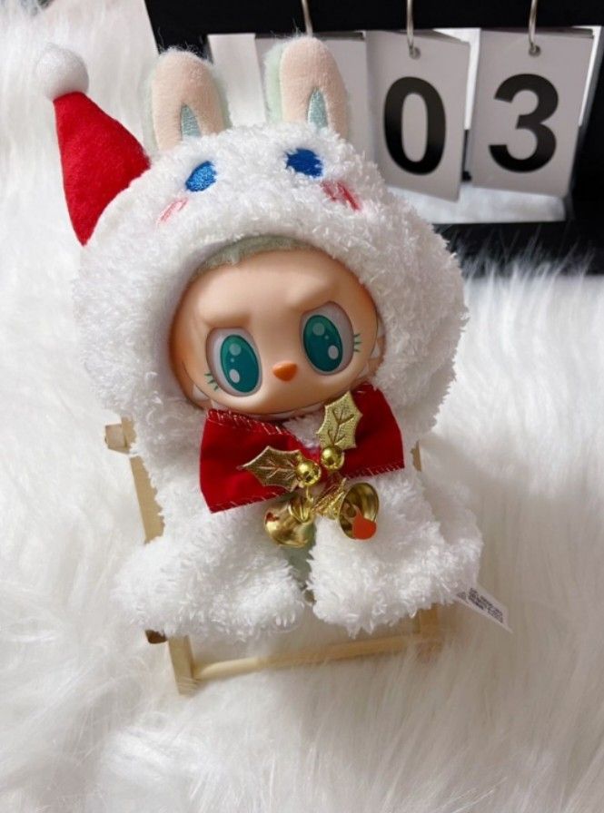 V2 Labubu Christmas Clothing (Seasonal), Hobbies & Toys, Toys & Games ...