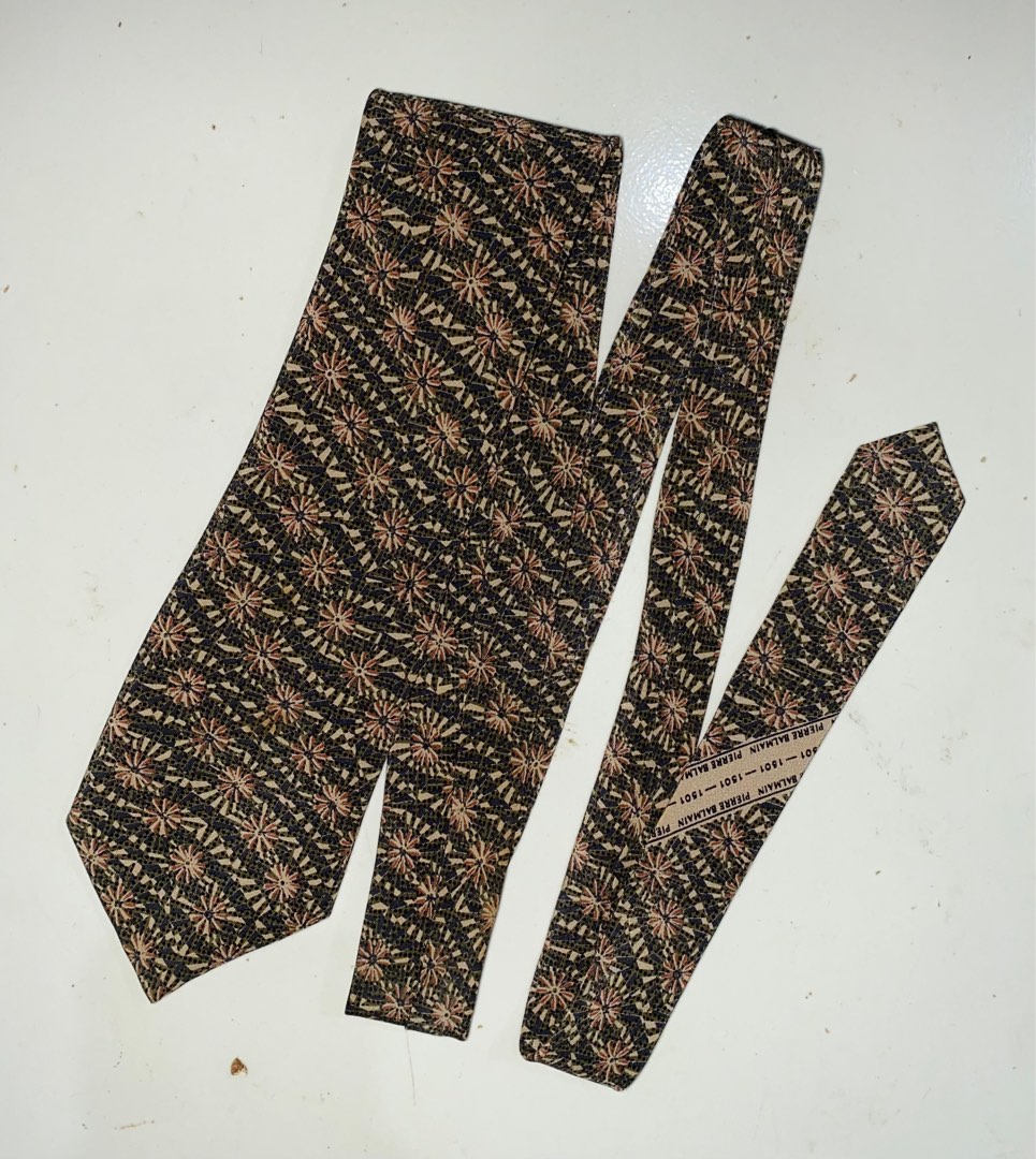 Vintage Pierre Balmain Patterned Necktie, Men's Fashion, Watches ...