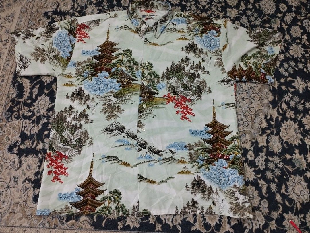 Vintage Skoops worldwide...saiz ..Pit 29... Labuh 35, Men's Fashion ...