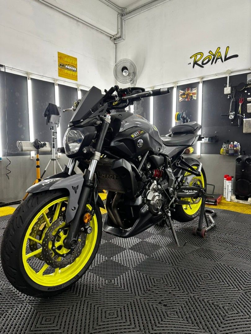 Yamaha mt07 v1 (original grey fluorescent), Motorbikes on Carousell