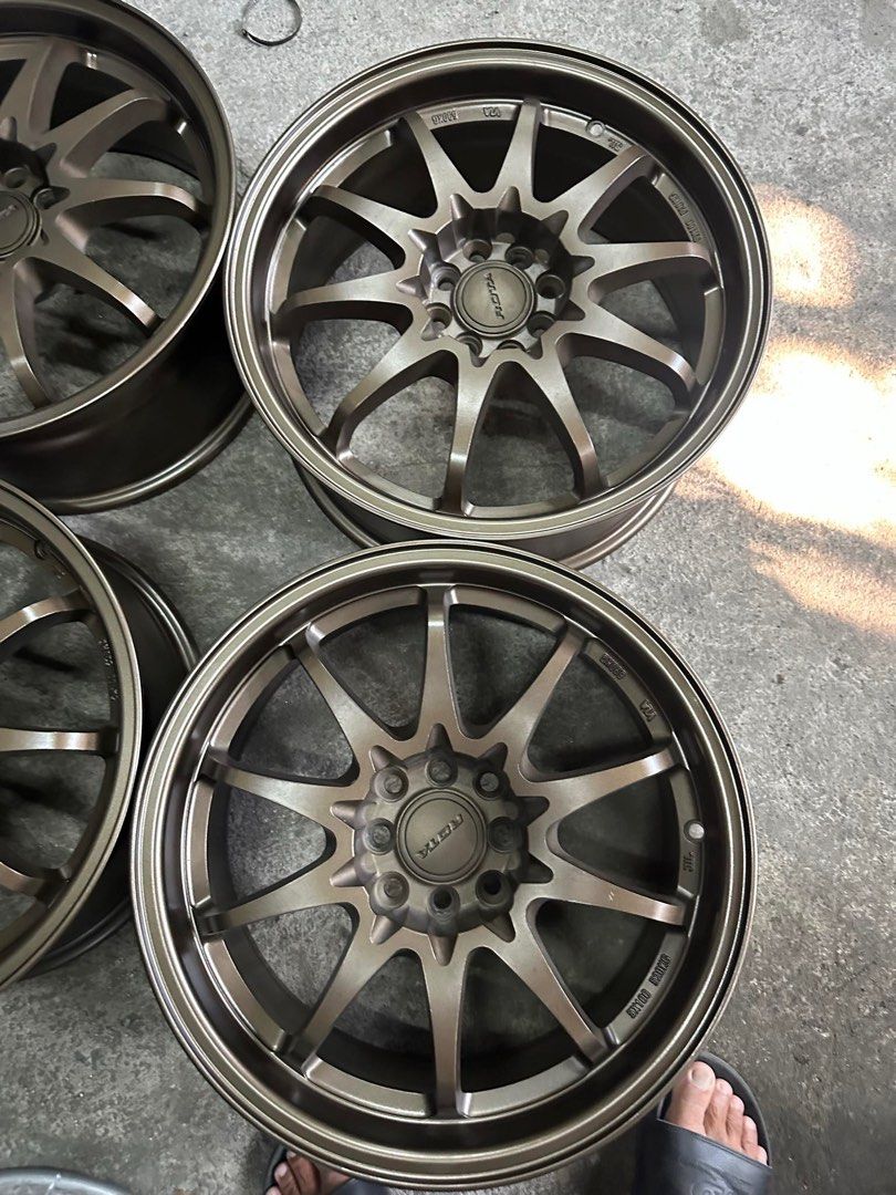 17” Rota fighter orig used mags 4Holes pcd 100-114 newlypainted bronze ...