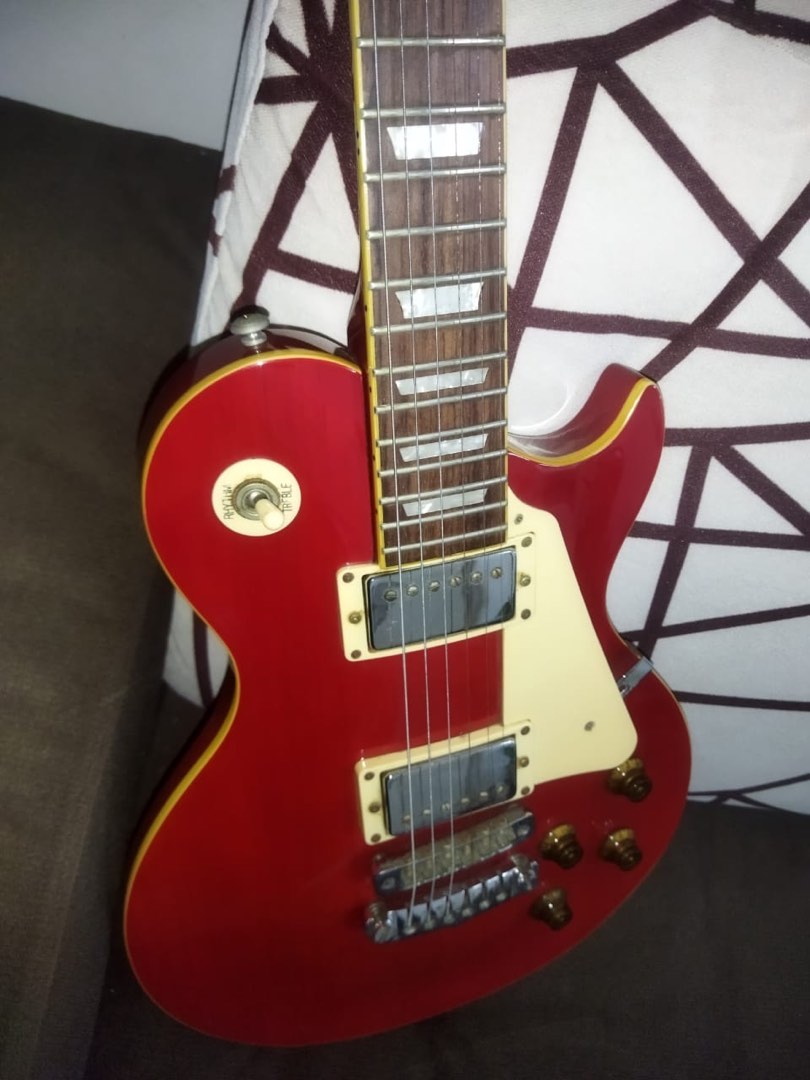 Aria Les Paul, Hobbies & Toys, Music & Media, Musical Instruments on Carousell