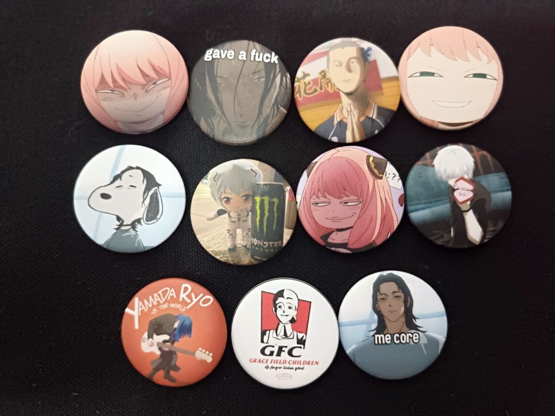 Assorted anime meme pins (small), Hobbies & Toys, Memorabilia ...