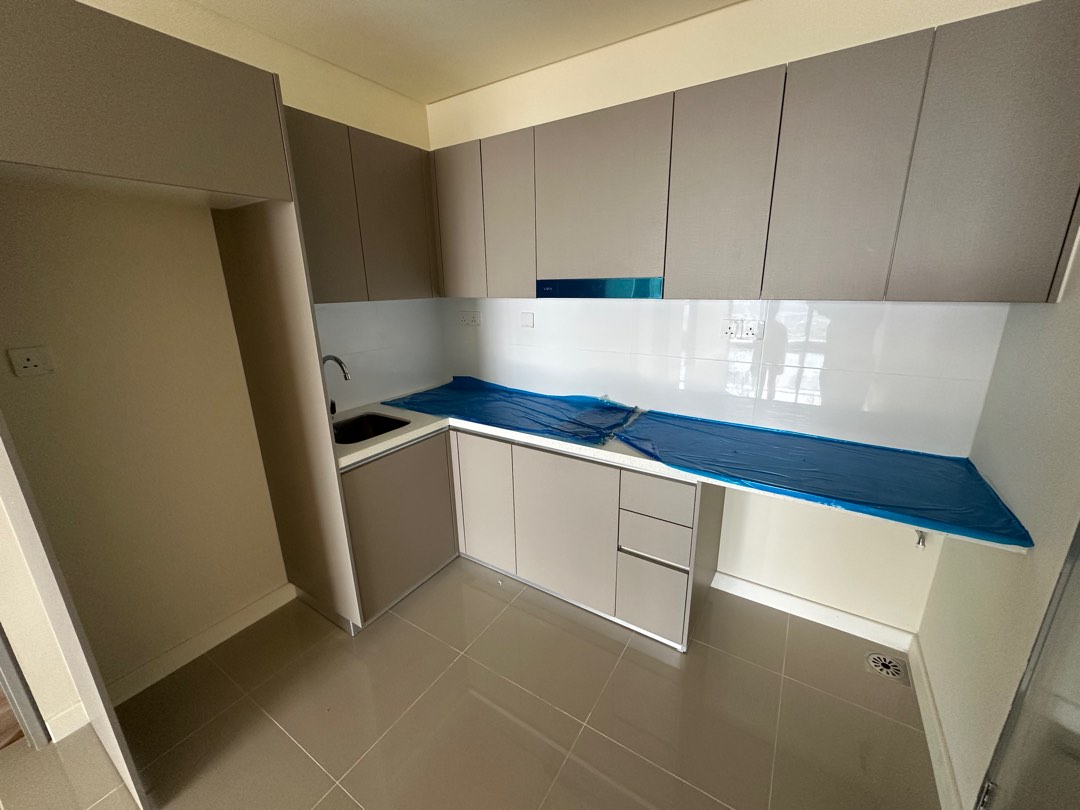 BRAND NEW! Signature Kitchen cabinets, Teka hob and hood for sale, Furniture & Home Living ...