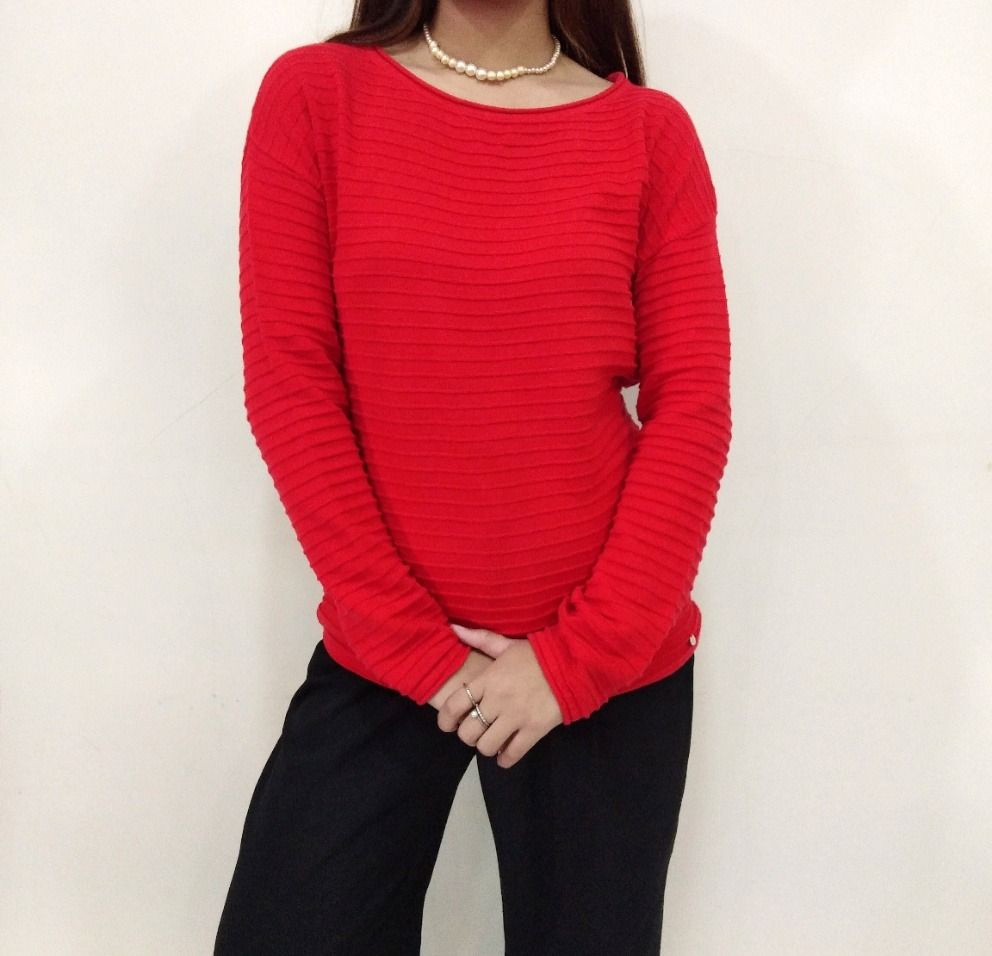 C & A beautiful cardinal red light knit pullover sweater, Women's ...