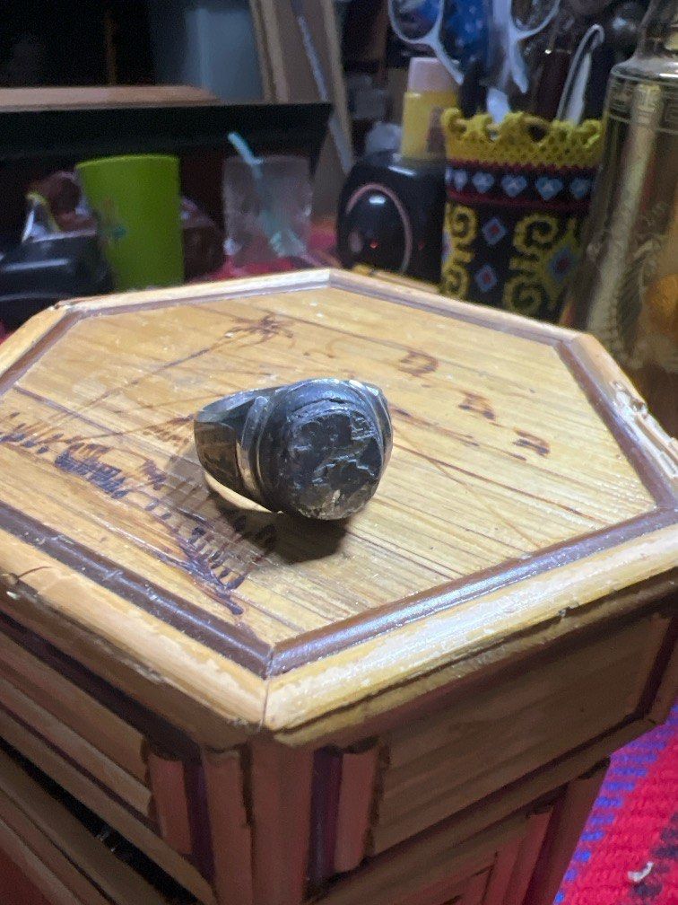 Cincin Besi Timbal Antik, Furniture & Home Living, Home Decor, Other ...