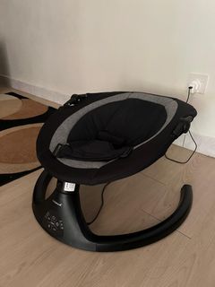 Crolla comfeo baby swing, Babies & Kids, Baby Nursery & Kids Furniture ...