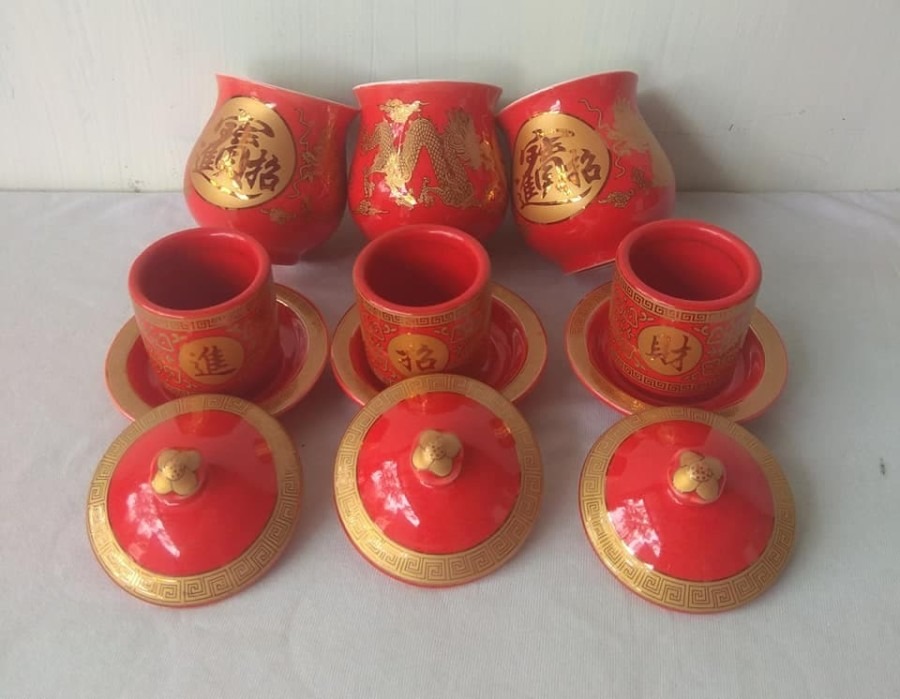 cucing cawan sembahyang keramik merah, Perabotan Rumah di Carousell