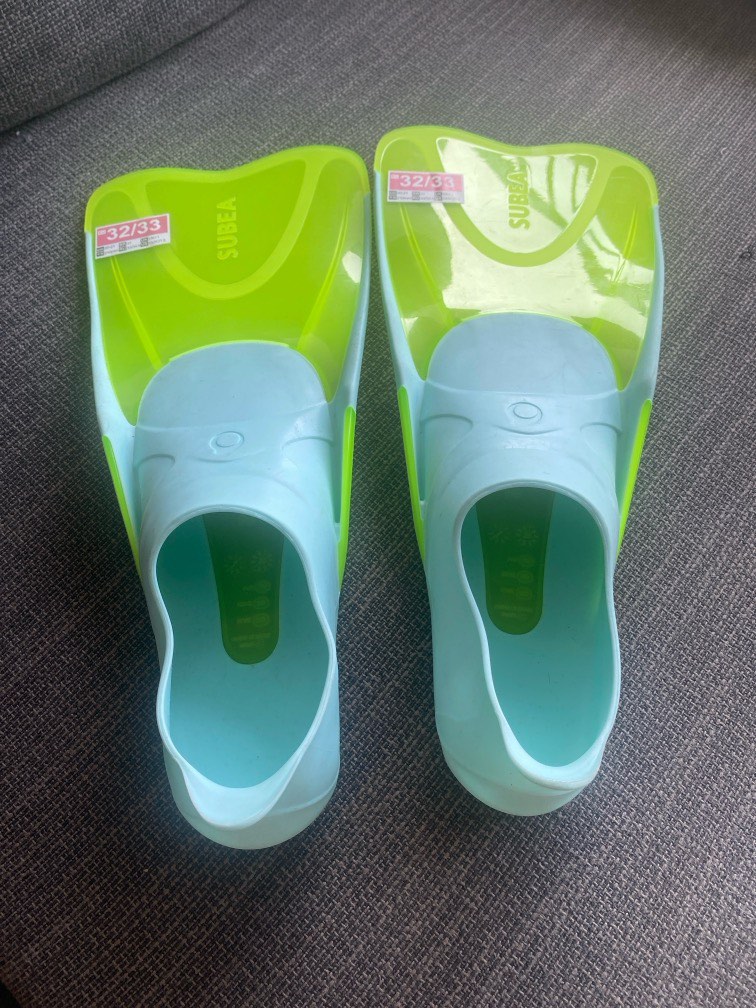 Declathon kid scuba fin, Sports Equipment, Sports & Games, Water Sports ...