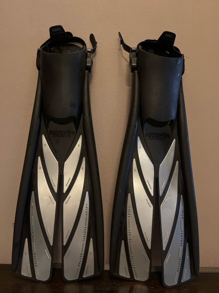 Diving Fins: Atomic Aquatics Master's Wings Split Fins, Sports ...