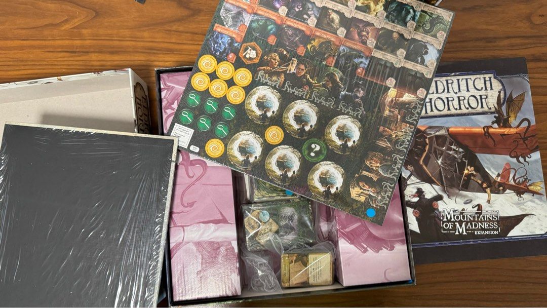 Eldritch Horror + Mountains of Madness + The Dreamlands + Forsaken Lore ...