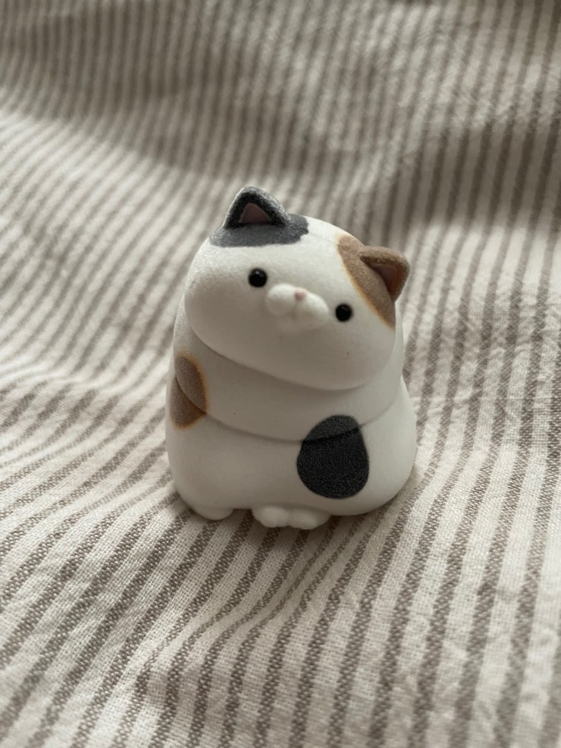 Fat Cat Flocked Figure Gacha, Hobbies & Toys, Toys & Games on Carousell