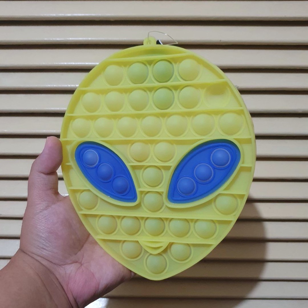 Flying Tiger Copenhagen Green Alien Pop It Fidget Toy, Hobbies & Toys ...