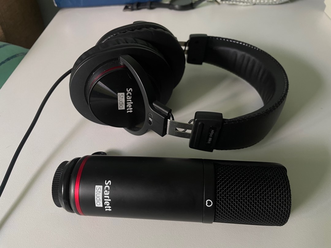Focusrite studio set w/o interface, Audio, Headphones & Headsets on ...
