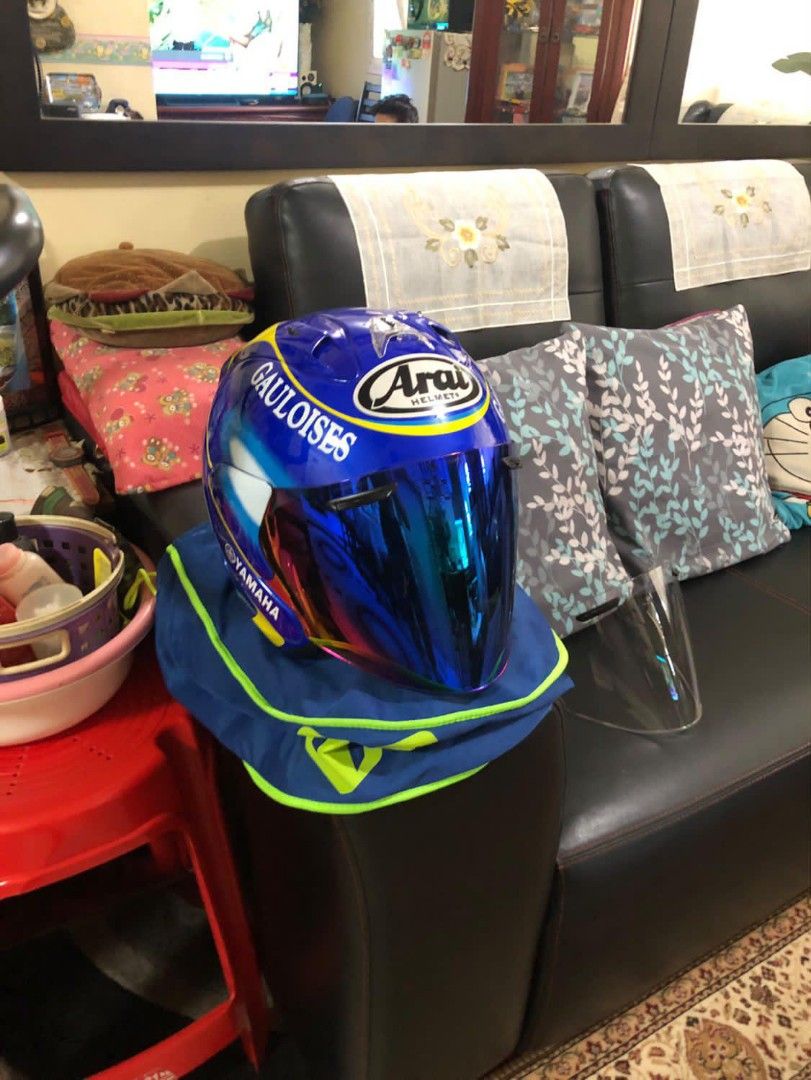 helmet arai gauloises, Auto Accessories on Carousell