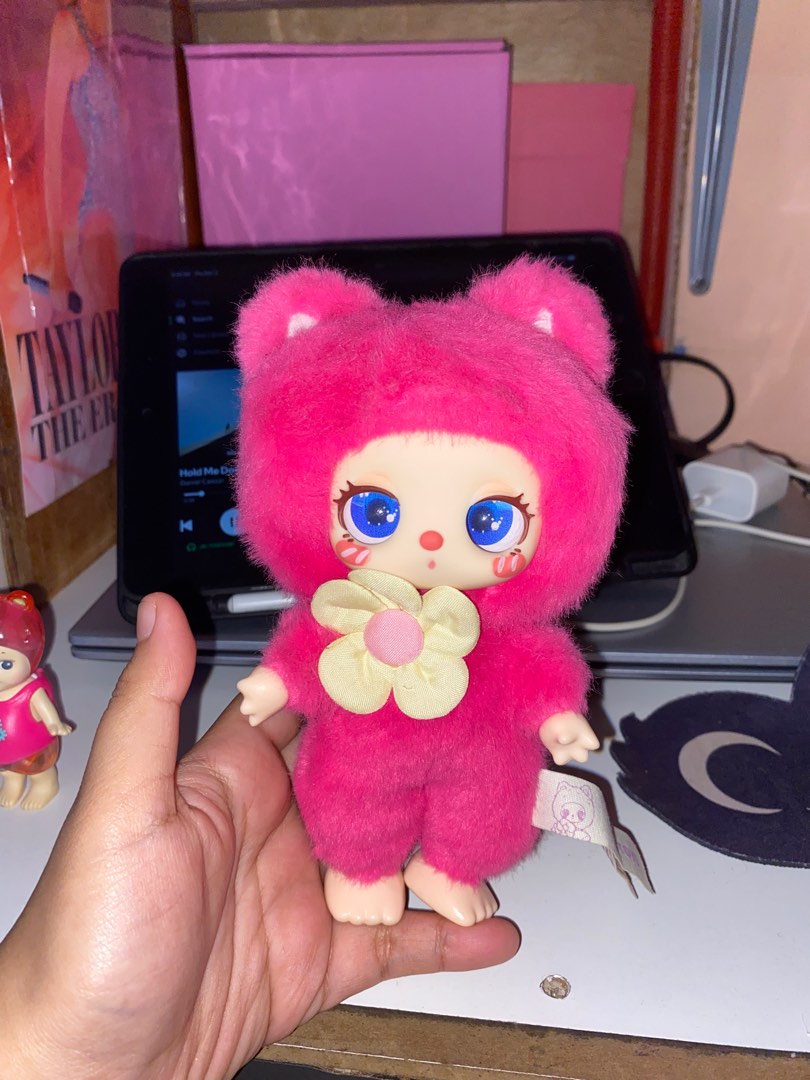 Liila Cat V1 Strawberry, Hobbies & Toys, Toys & Games on Carousell