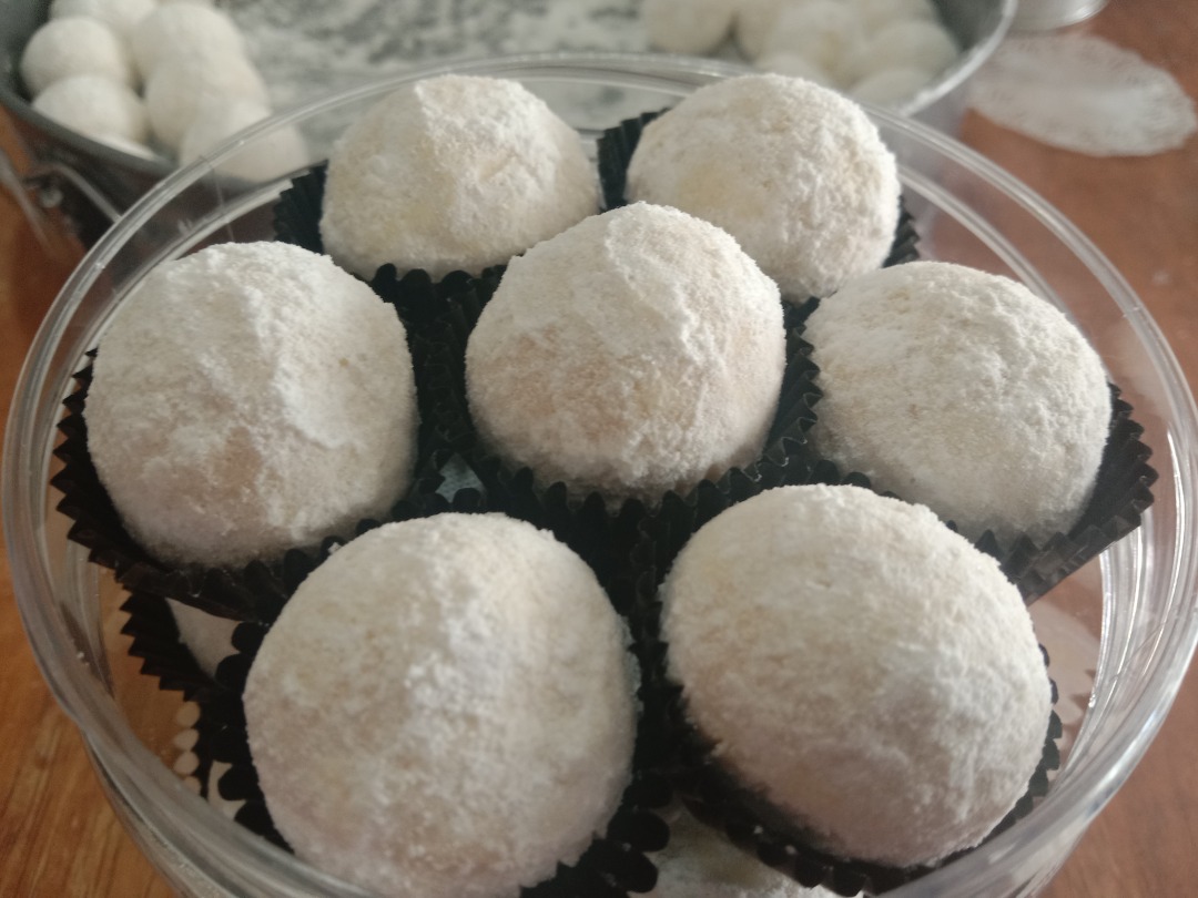 Makmur Sabah Makmur Susu, Food & Drinks, Homemade Bakes on Carousell