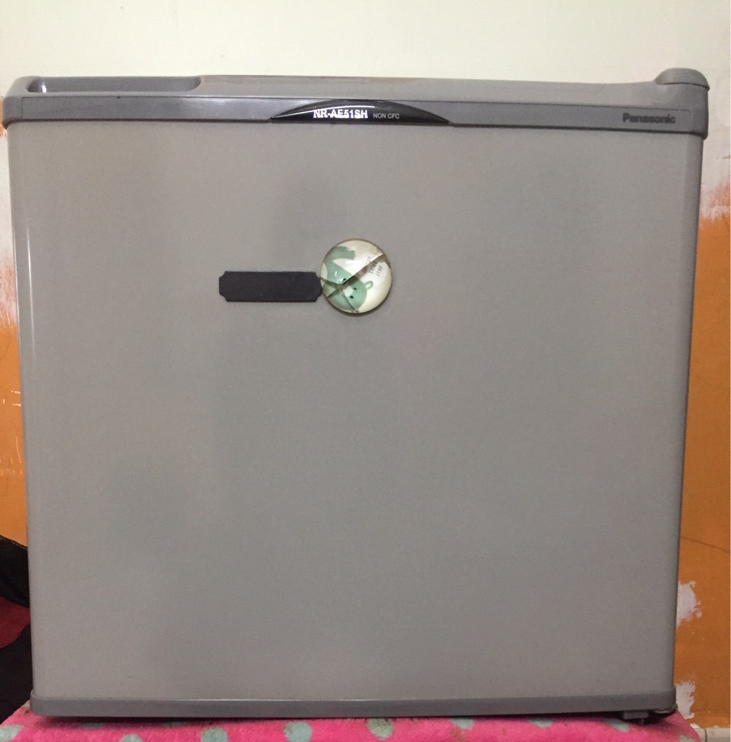 Mini fridge Panasonic/Peti sejuk Panasonic (faulty), TV & Home ...