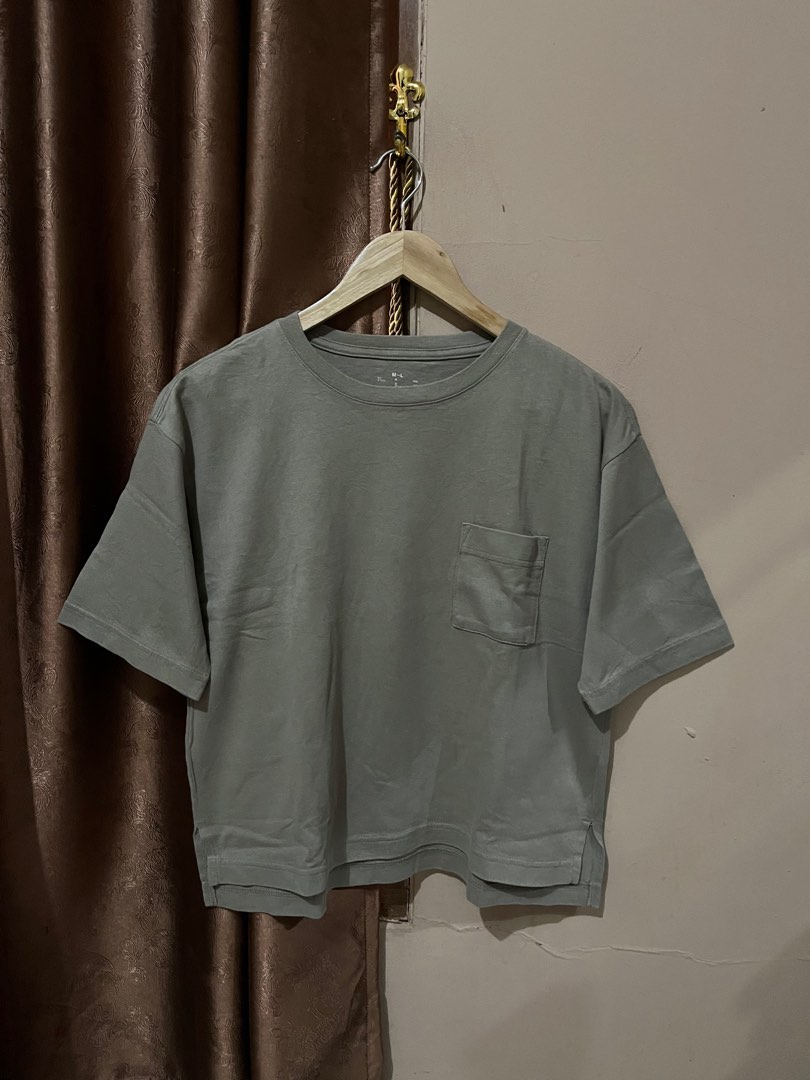 Muji Pocket, Fesyen Wanita, Pakaian Wanita, Atasan di Carousell
